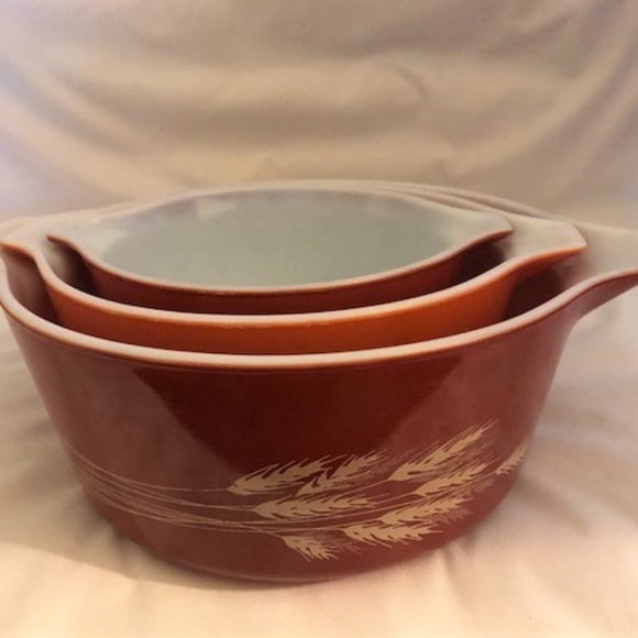 Vintage Pyrex Autumn Wheat 3-casserole set with lids factory direct